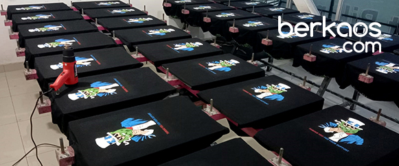 Sablon Rubber: Pengertian, Alat, Beserta Kelebihan & Kekurangan